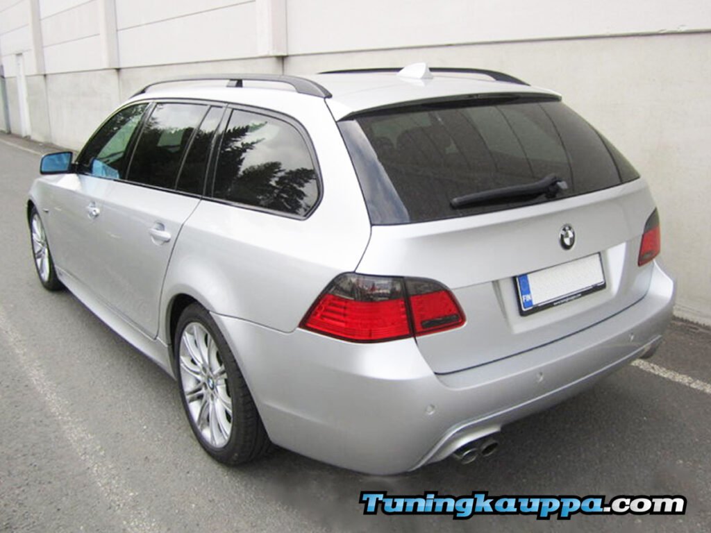 BMW E61 LCI Touring, M-Look takapuskuri (PDC) - Tuningkauppa.com