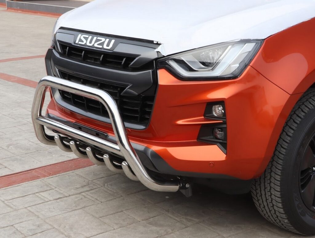 Isuzu D-Max 2020-2023 valorauta (hampaallinen) - Tuningkauppa.com