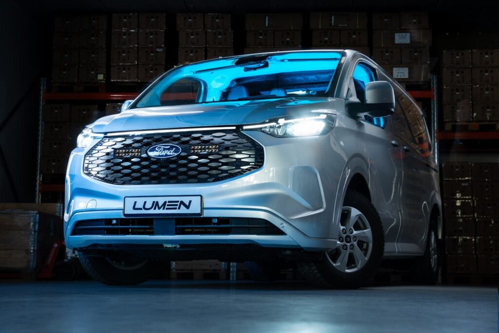 Ford E-Transit Custom 2024- Lumen maskivalosarja - Tuningkauppa.com
